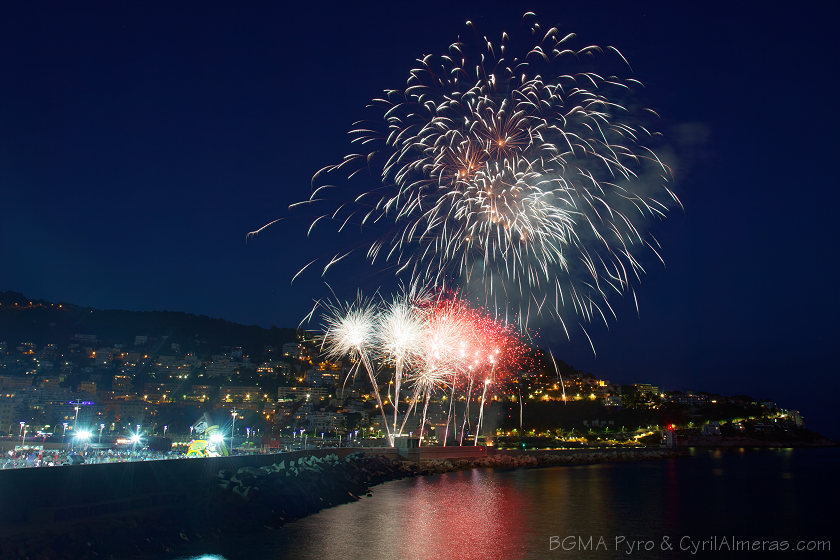Feu d'artifice à Nice par BGMA Pyro